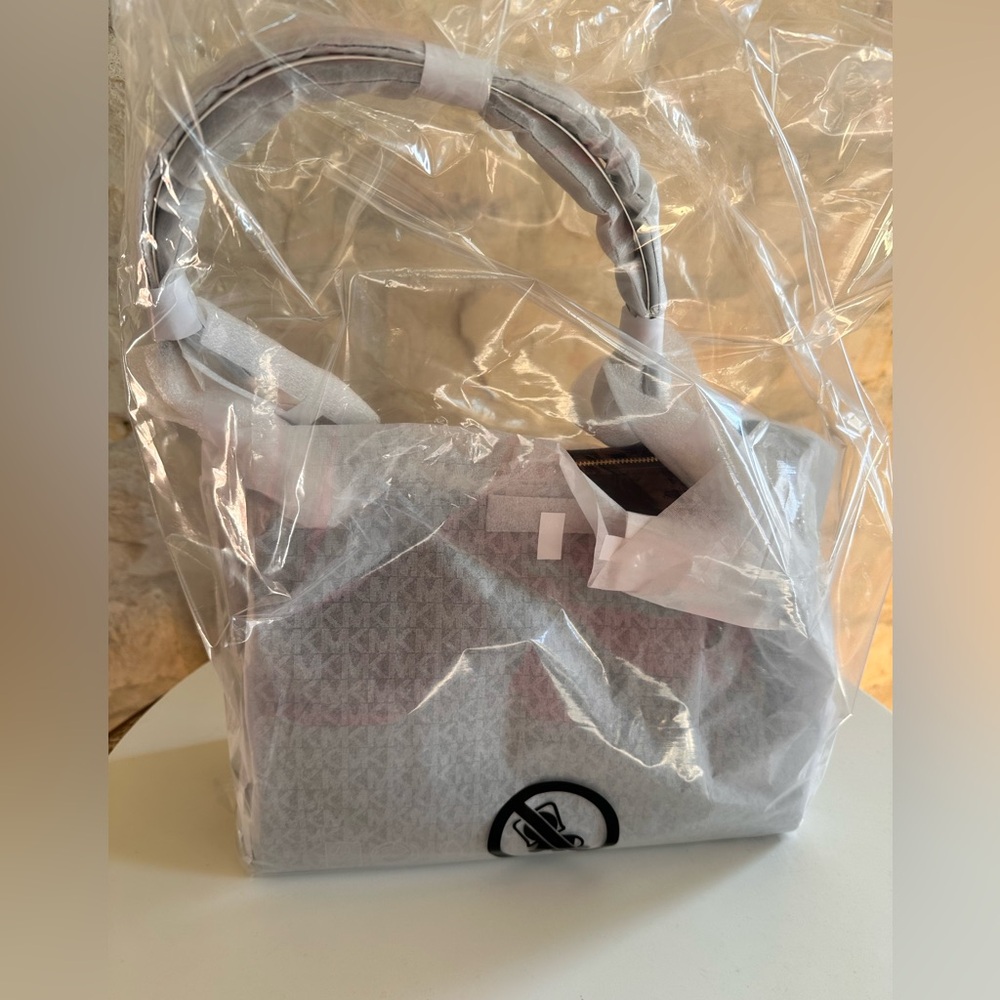 Michael Kors | Bags | Michael Kors Susan Satchel Handbag Medium ...